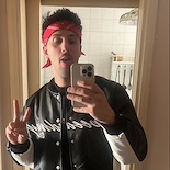 alexandermorti en Whakoom